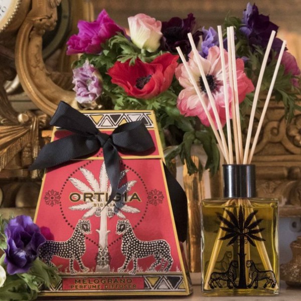 crisp Sicilian pomegranate;Melograno Palma Diffuser - Abrahams Store